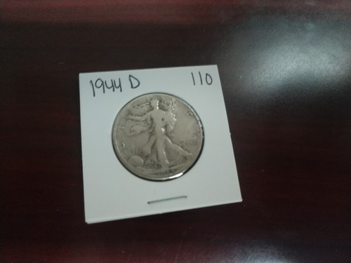1944 D LIBERTY Half Dollar. GET THE ONE IN THE PICTURE (DW-26-110) | eBay