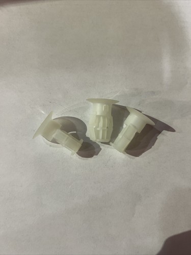 GENUINE OEM TOYOTA CLIP 90467-13079 | eBay