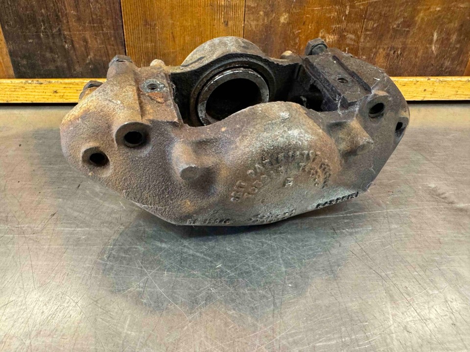 Triumph TR3A TR4 • Original Girling Type "B" Split Brake Caliper, Right ...