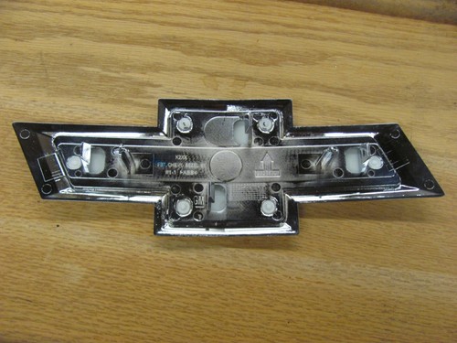 2015 16 17 18 Chevy Silverado Bowtie Grille Emblem 23236301 2016 2017 ...