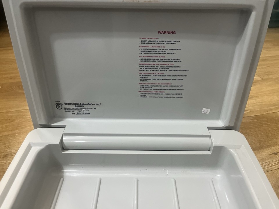 Brinks Home Security Fire, Water, Safe, Lock Box w/ 2 Keys - 13.5"x 10 ...