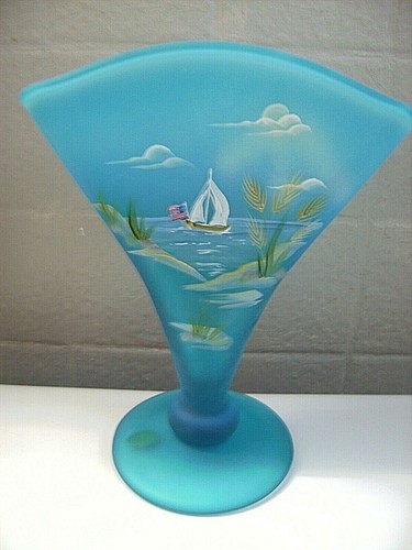 FENTON (H/P) SIGNED BY ARTIST FROSTED ROBIN EGG BLUE FAN VASE | eBay