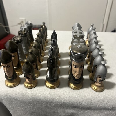 Lot Of 31 Vintage Duncan Medieval Ceramic Chess Pieces | eBay