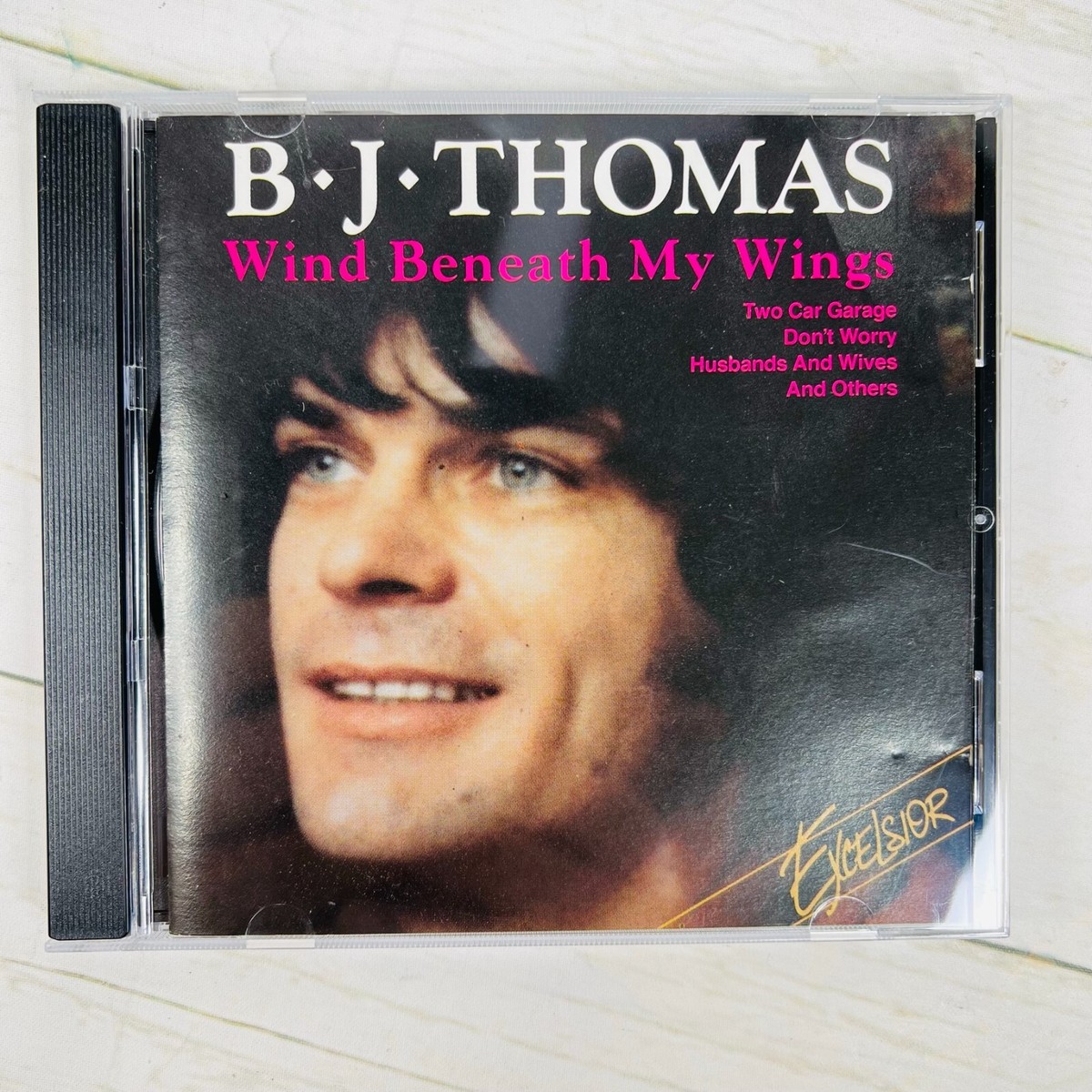 Thomas Wind's Instagram, Twitter & Facebook on IDCrawl