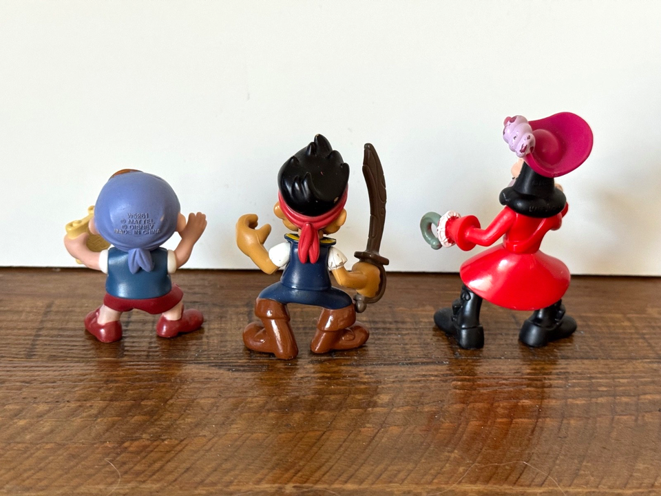 Disney’s Jake and the Neverland Pirates Captain Hook & Izzie Figures | eBay