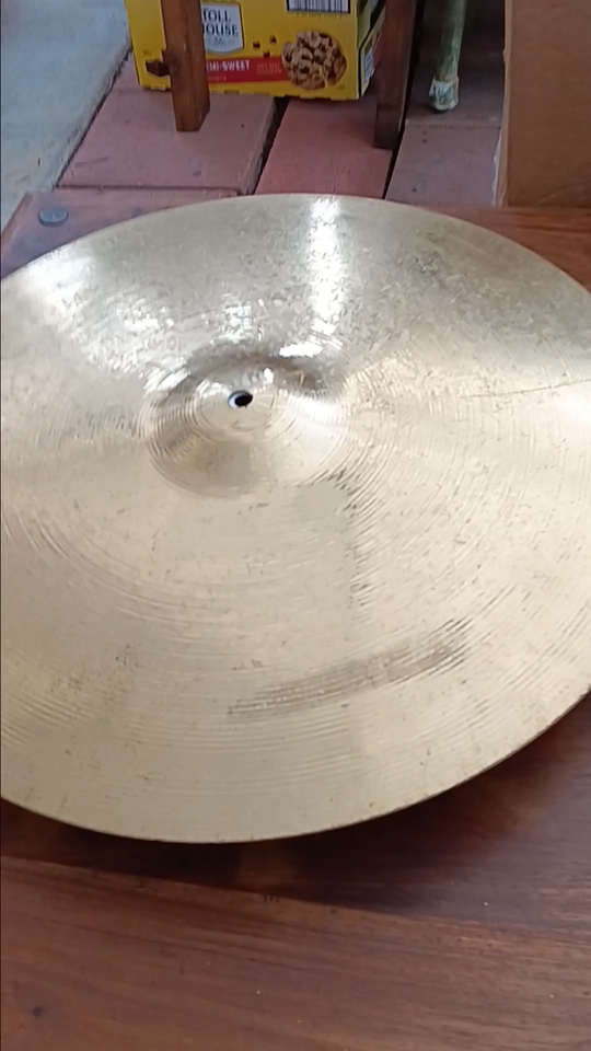 18-inch ride crash cymbal "Made in Canada" 1630gr reggae roots world ...