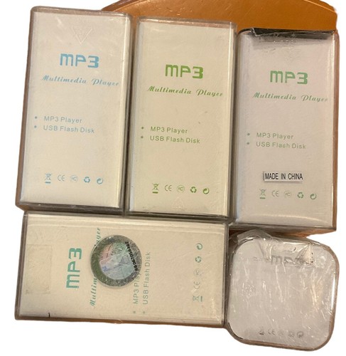 Multimedia mp3 player/USB 2gb Lilac, Yellow And Grey W/ Blue Circles, Q ...