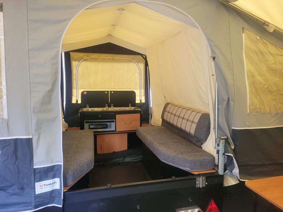 RACLET QUICKSTOP SE TRAILER TENT WITH AWNING, SUN CANOPY AND UNDER BED ...