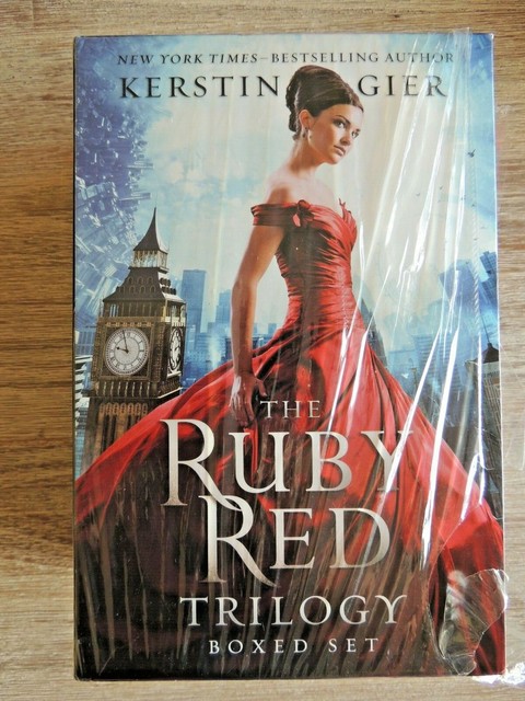 The Ruby Red Trilogy Boxed Set: Ruby Red, Sapphire Blue, Emerald Green ...