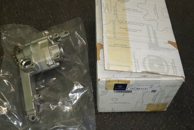 MERCEDES SPRINTER Om642 Diesel Engine Oil Pump Gear 6421802101 Genuine ...