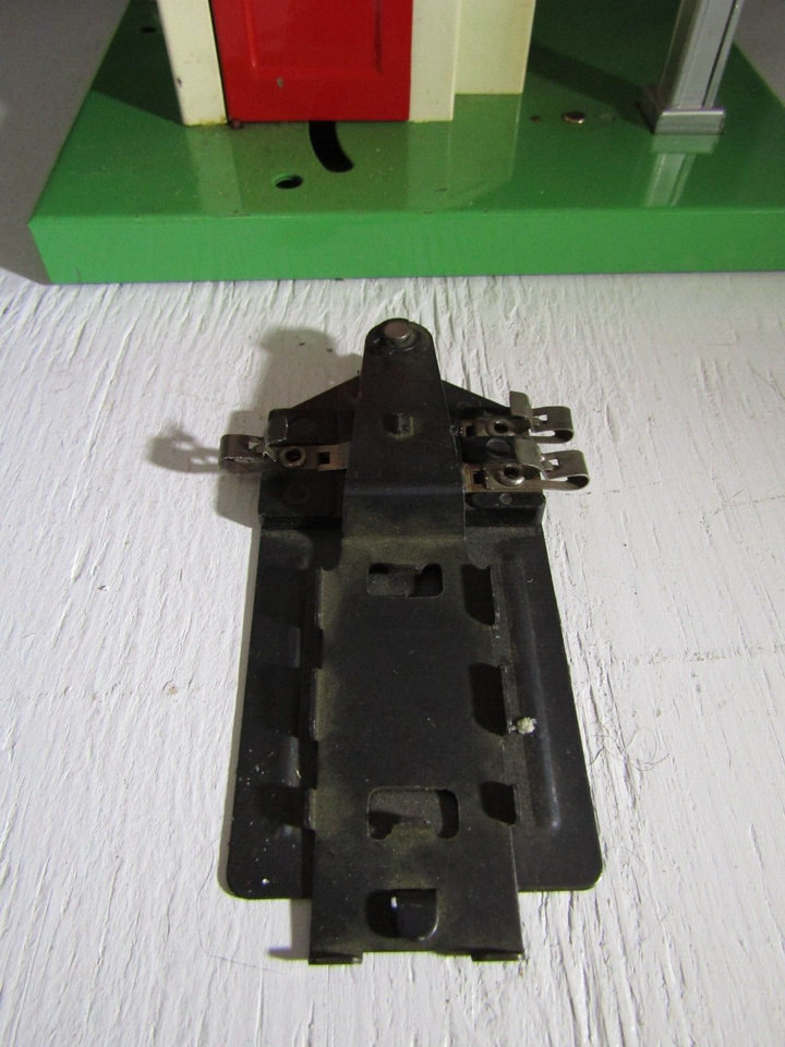 Vintage 0 Gauge Lionel Train Accessory- # 45N Automatic Gateman w ...