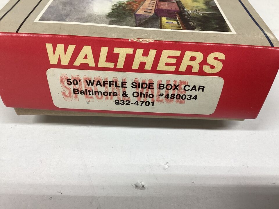 Walthers #932-4701 HO scale "B&O” 50' waffle side box car kit Rd ...