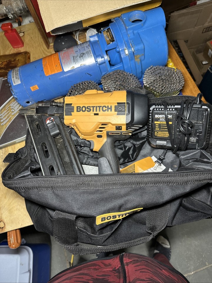 BOSTITCH BCF28WW 28 degree 20v framing nailer (R7A013366) ( no battery ...