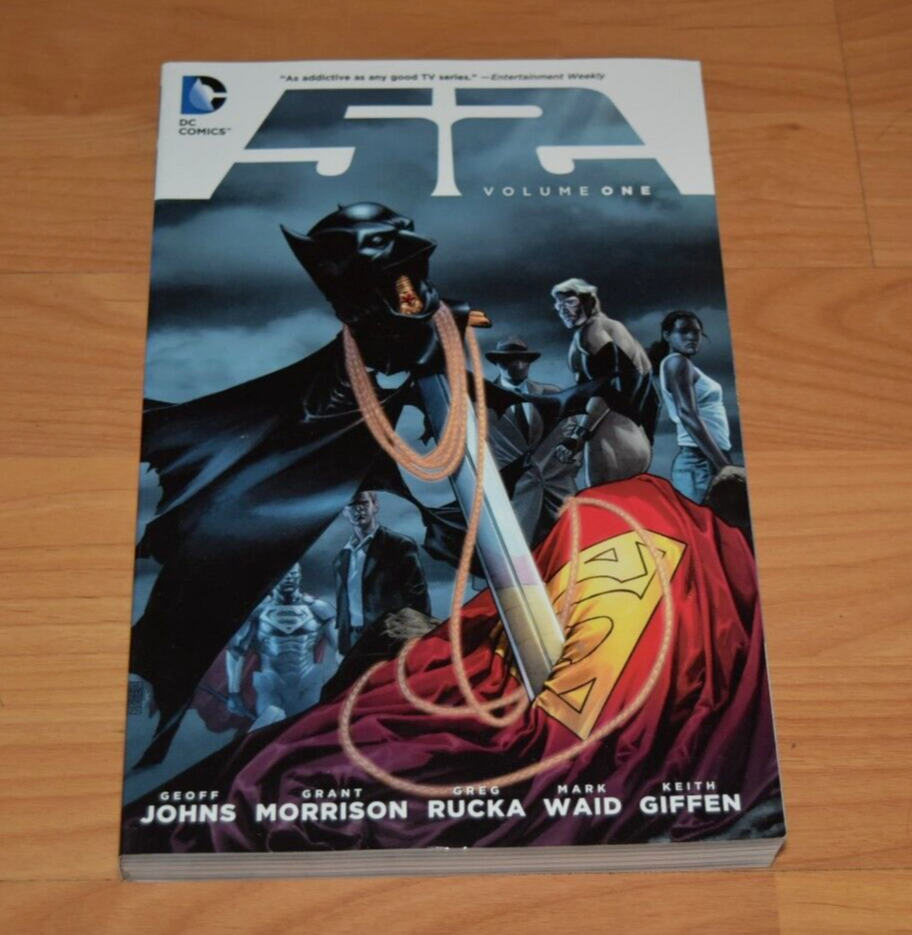 DC Comics 52 Fifty-two Volume 1 One Trade Paperback Johns Morrison ...