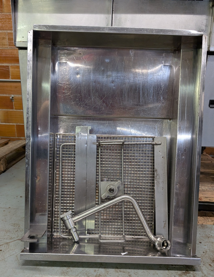 Pitco Solstice SG14-JS, 3-Bay Gas Stainless Deep Fryer w/ Filtration ...