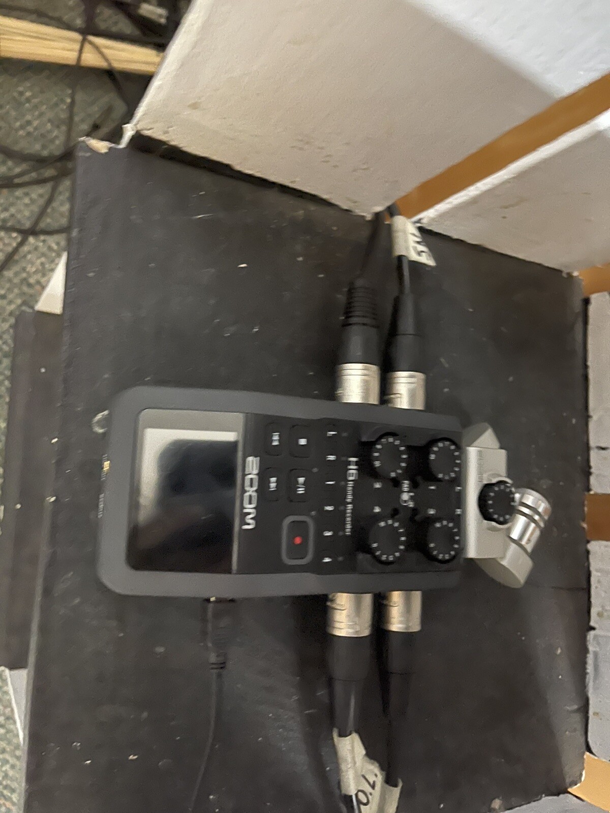 Zoom H6 All Black 6-track Portable Recorder & Shire Sam 58 Mic With ...