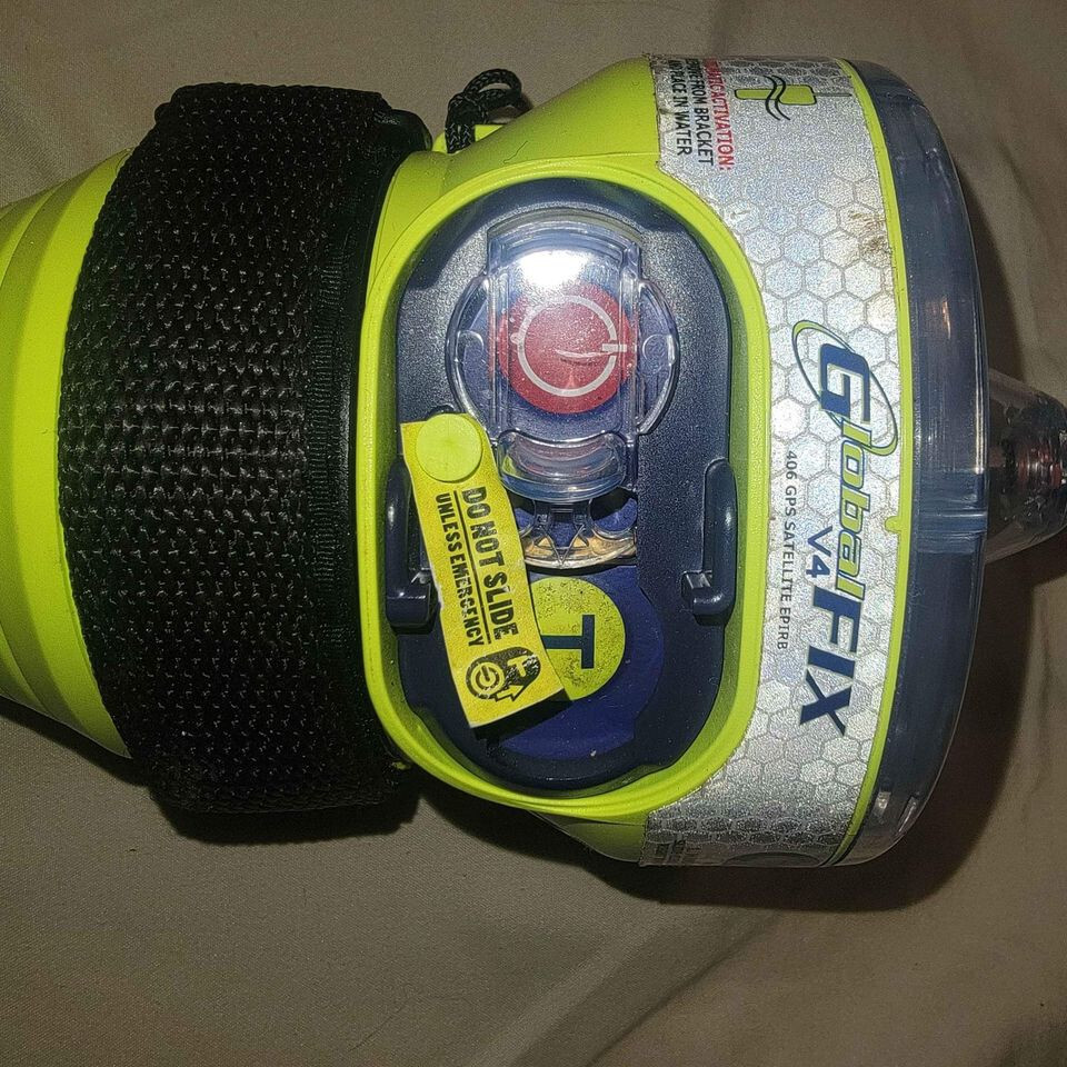 ACR GlobalFix V4 406 GPS Satellite EPIRB never activated RLB41 | EUC ...