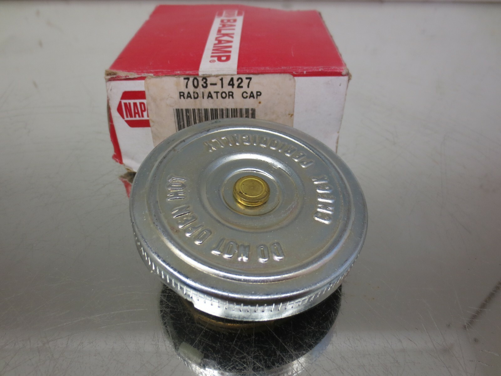 NAPA Balkamp 703-1427 Radiator Cap 15 LB NOS Open-box Un- for sale ...