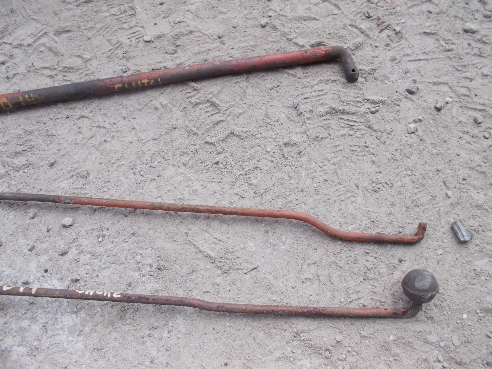 Allis Chalmers D14 tractor throttle clutch & governor linkage rod rods ...