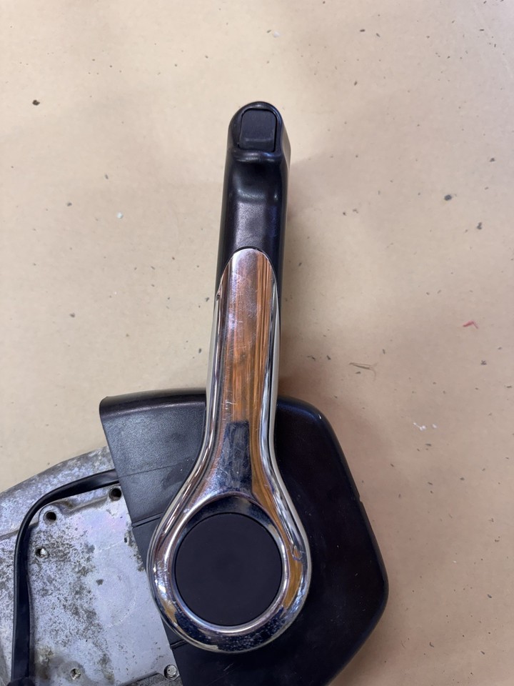 *GENUINE OEM* Yamaha Control Binn Single (CHROME) 704-48205-R1-00 ...