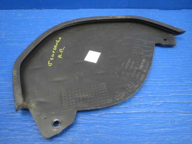 Rear Bumper Corner Step Pad RH 2014-20 Chevrolet Silverado Sierra ...