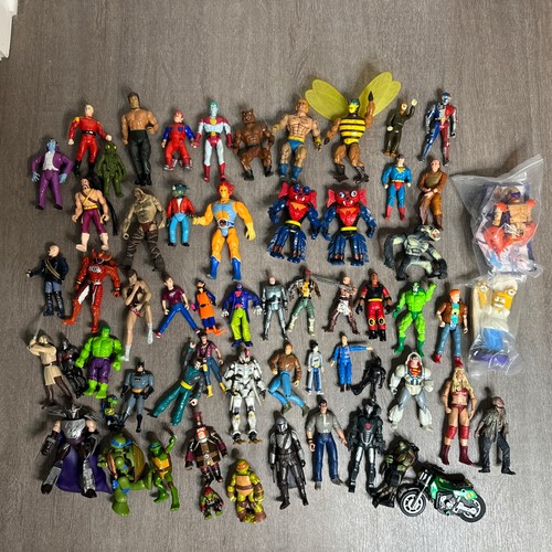 Huge Vintage lot 80s 90s toys action figures - He Man, MOTU, Rambo ...