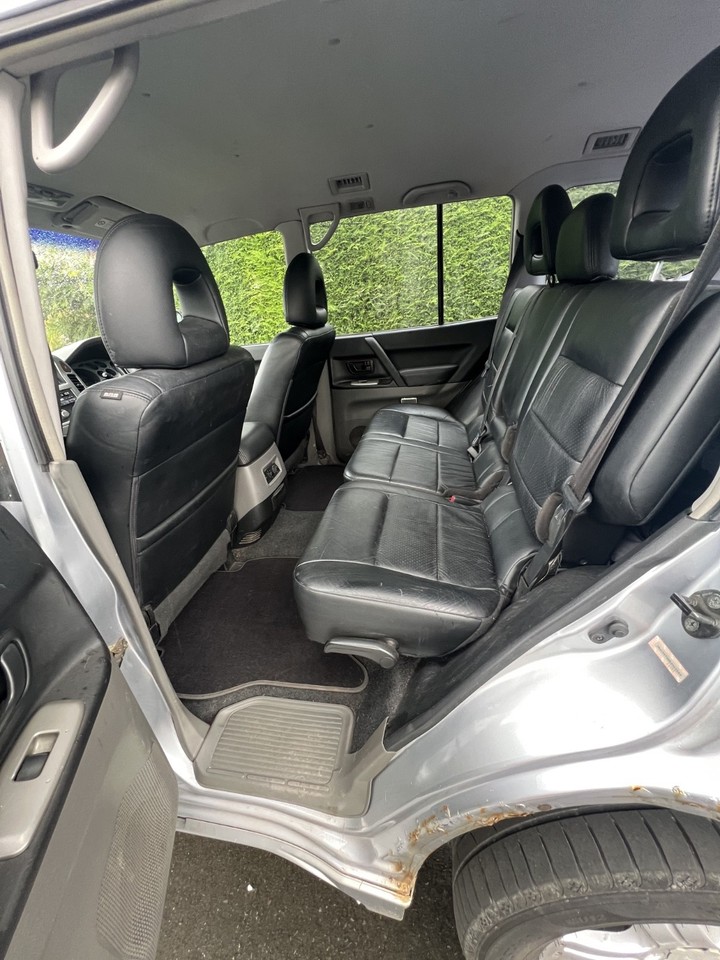 Mitsubishi Pajero Shogun MK3 3.2L Warrior LWB | eBay UK