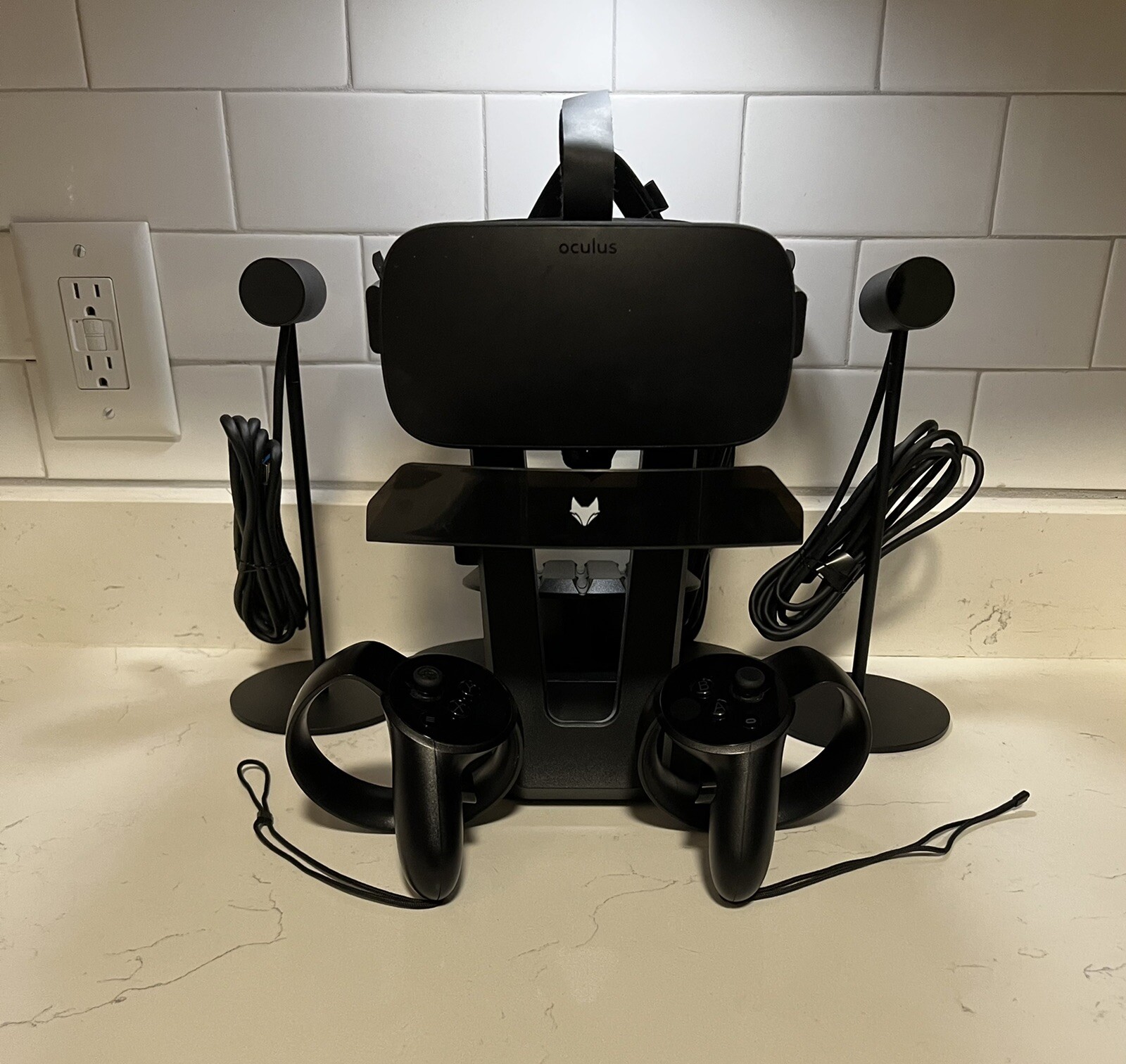 Oculus Rift CV1 Virtual Reality VR Headset, System & Touch Controllers ...