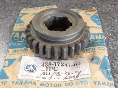 NOS Yamaha 4TH Wheel Gear 74-76 DT250 74 DT360 75 76 DT400 74 MX250 438 ...