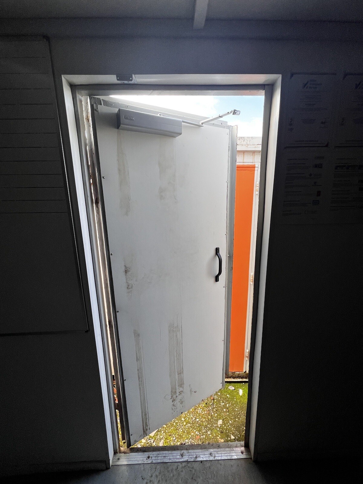 32ft Anti Vandal Site Office Cabin Container Welfare Block, Canteen ...