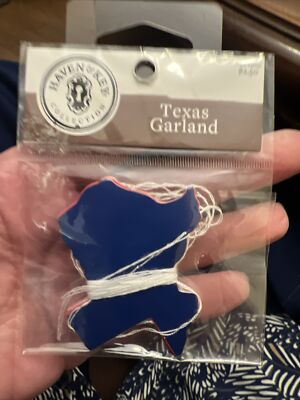 Haven & Key Collection Garland 10 colorful Shapes of Texas 649042 Red ...