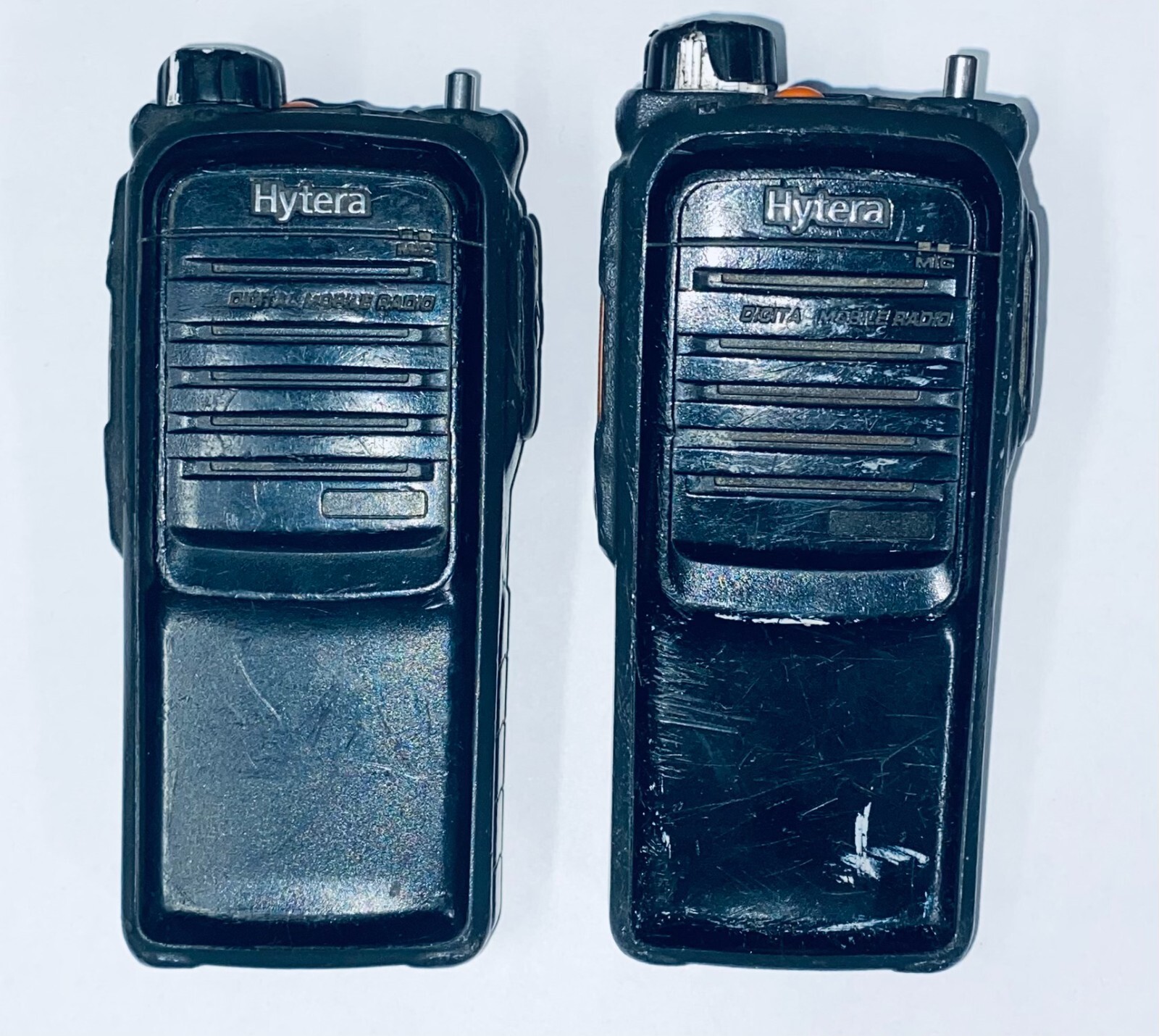 Hytera+Pd702+U%282%29+4w+32+CH+DMR+Radios+MOTOTRBO+Compatible+With+Acc ...