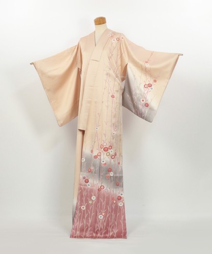 Kimono / Japanese Elegant Vintage Homongi with Yuzen Floral Design ...