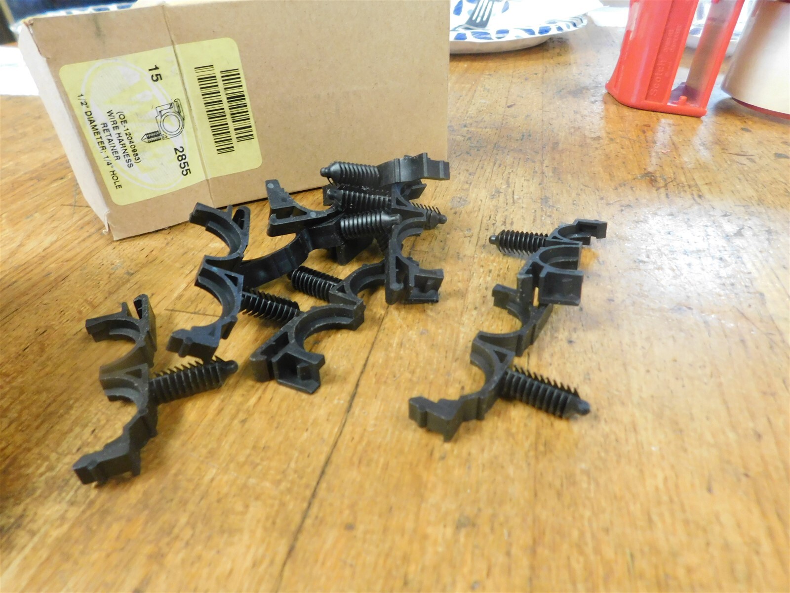 WIRE WIRING HARNESS RETAINER CLIPS 1/2 INCH DIAMETER 1/4 INCH HOLE LOT ...