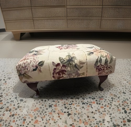VINTAGE Grandma Core Queen Anne Style Footstool,Bed Bath&Beyond Floral ...