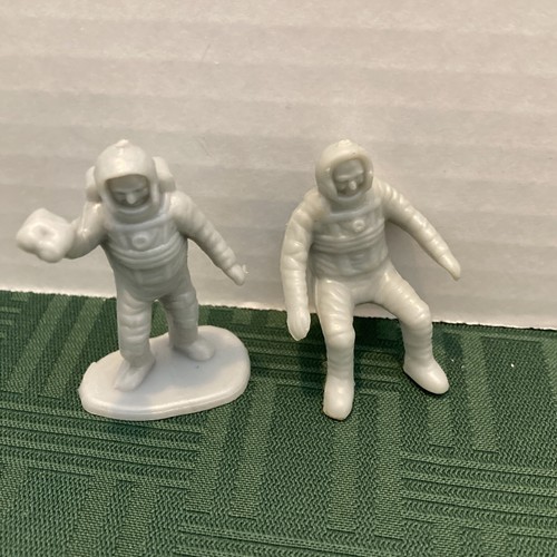 Vintage Astronauts 2” Plastic Toy Figures | eBay UK