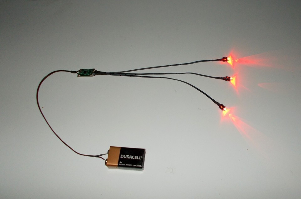 3 RED LED LIGHTS + AUTO DIMMING MODULE - LGB G O 027 ON30 HO SCALE ...