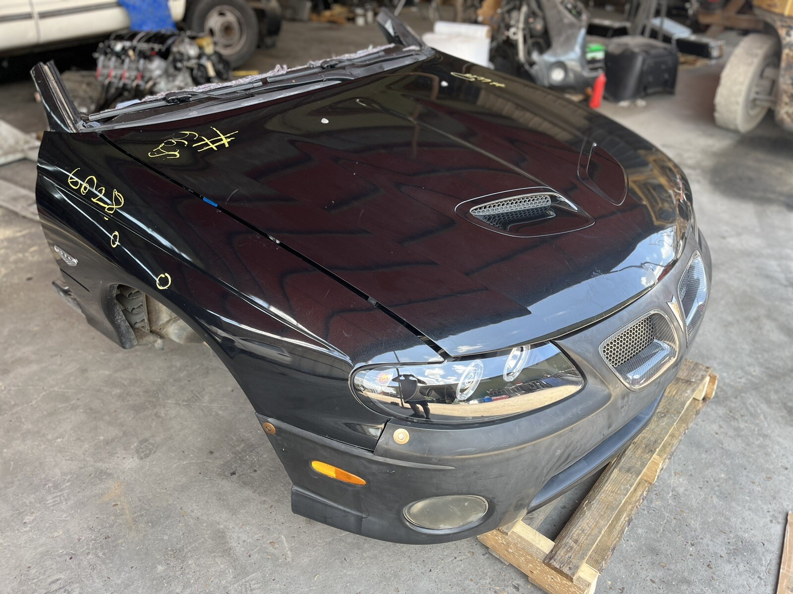 2004 PONTIAC GTO FRONT END CLIP ASSEMBLY BUMPER HOOD HEADLIGHT 2005 ...