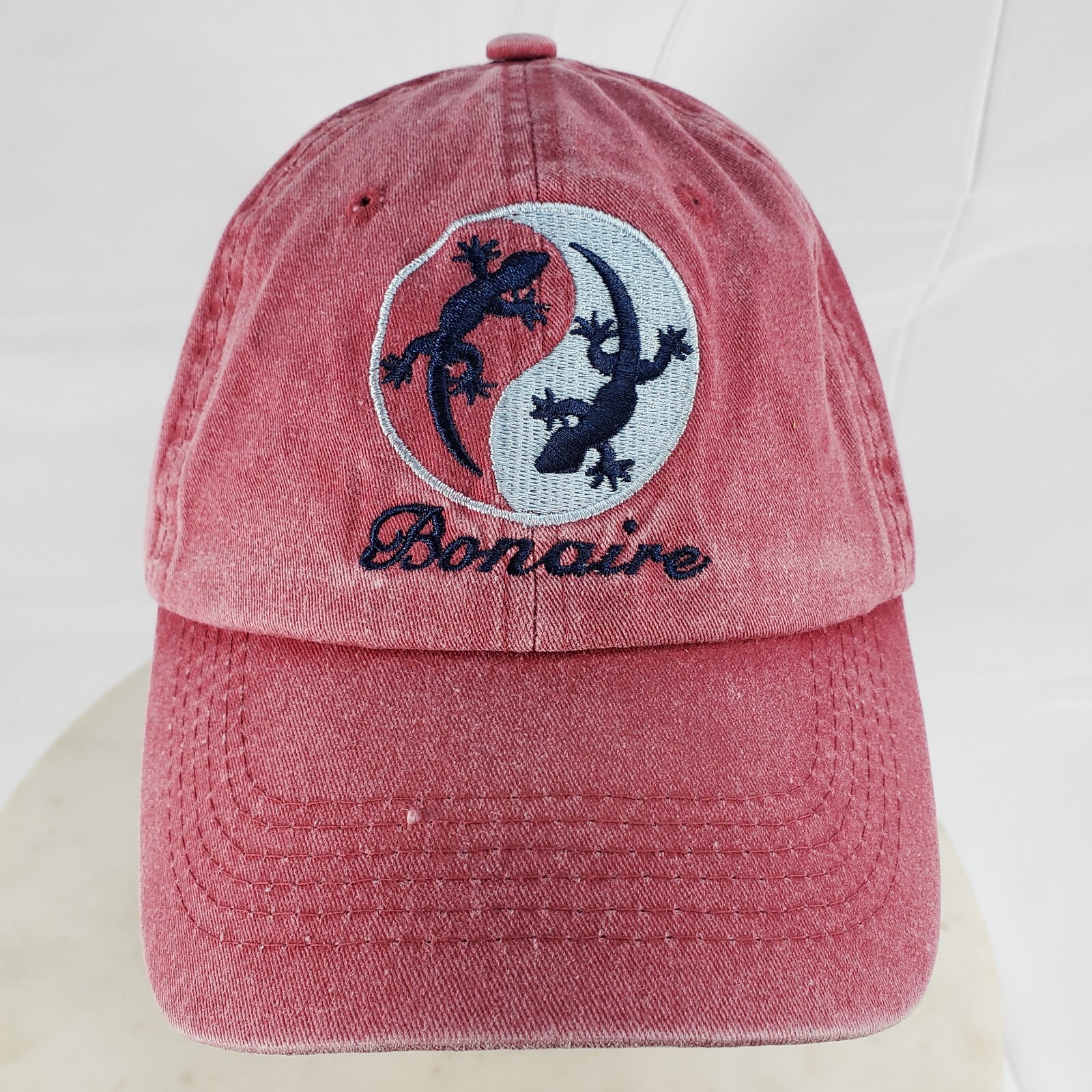 Bonaire Island Hat Gecko Ying Yang Logo Cap Red MG Co… - Gem