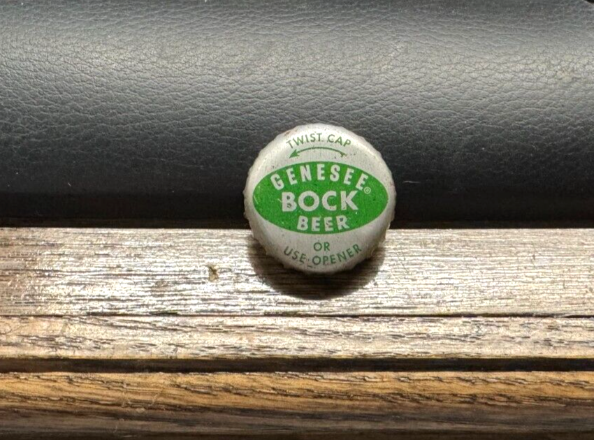 VINTAGE GENESEE BOCK BEER PLASTIC BACK BOTTLE CAP GENESEE BREWING ...