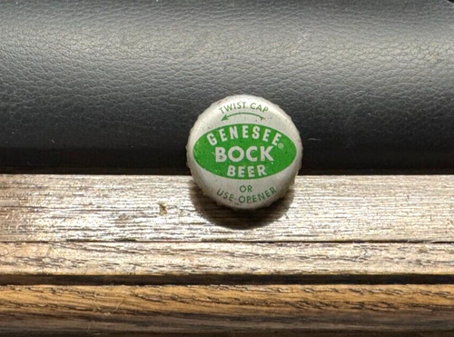 VINTAGE GENESEE BOCK BEER PLASTIC BACK BOTTLE CAP GENESEE BREWING ...