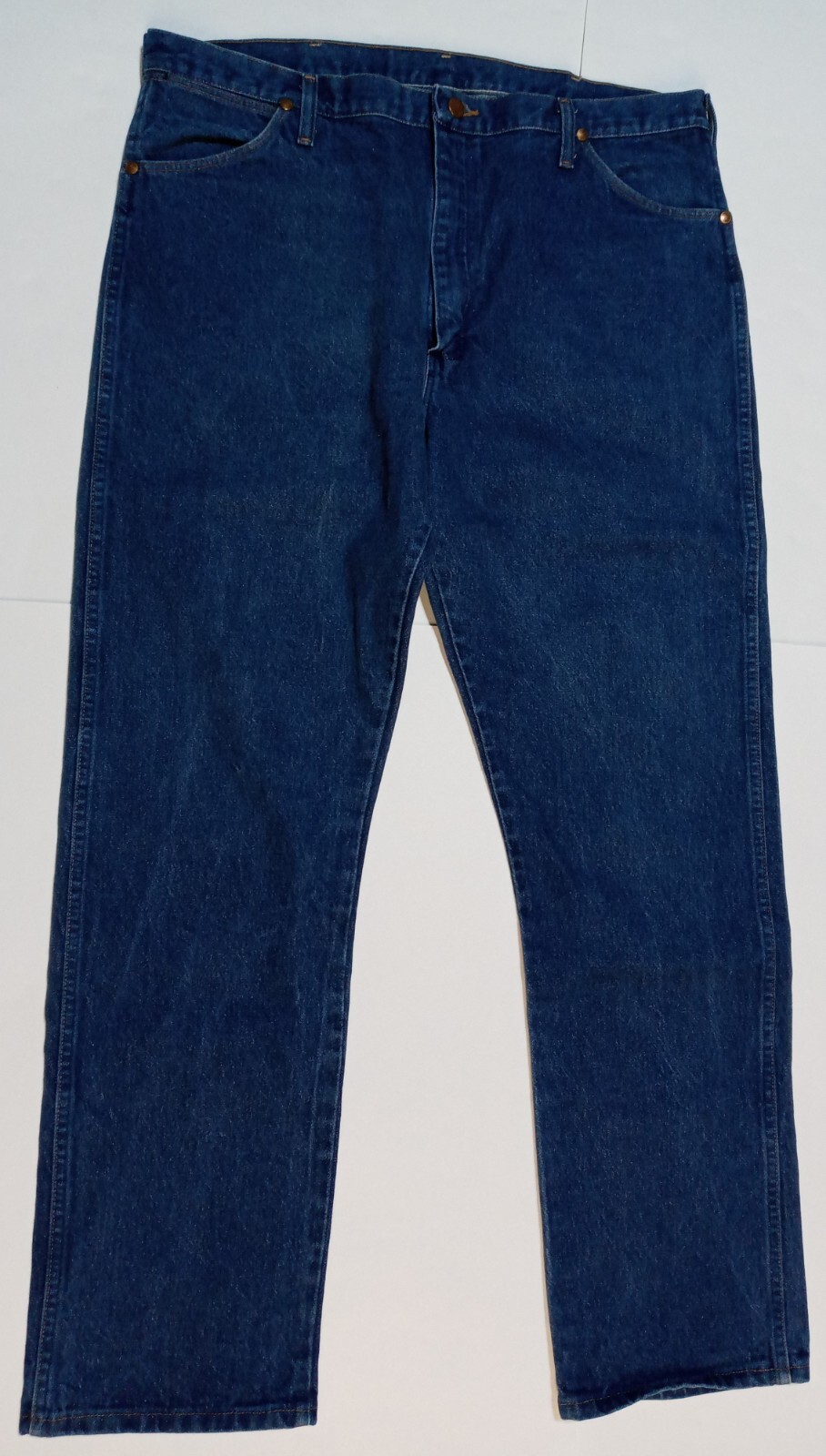 Wrangler 13MWZ Cowboy Cut Mens 40x32 Actual Inseam 31 Dark Wash Jeans ...