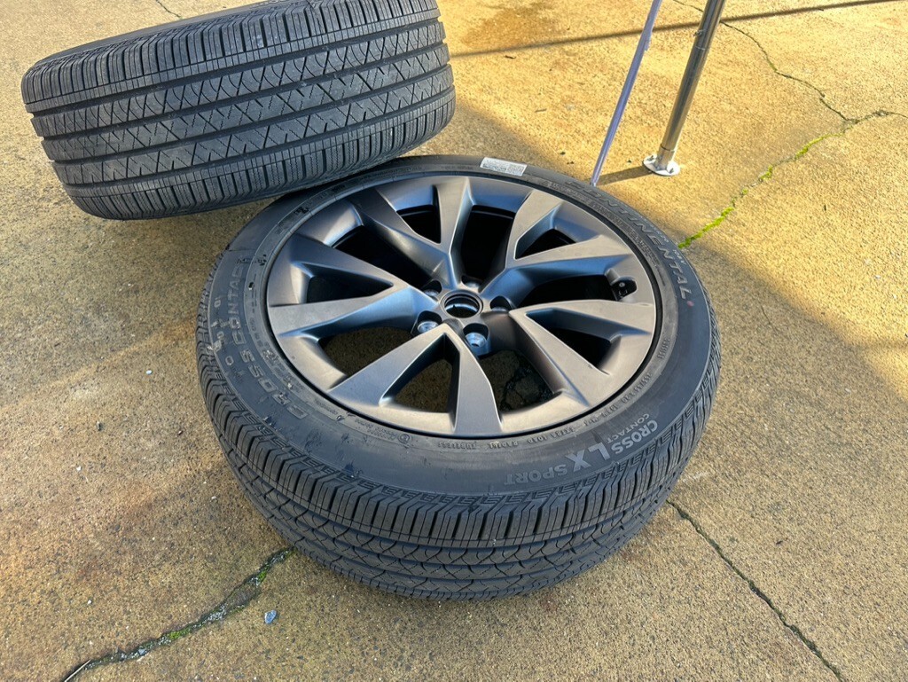 TWO (2) 2023 Tesla Model X 20" Cyberstream Charcoal Wheels Rims & Tires ...