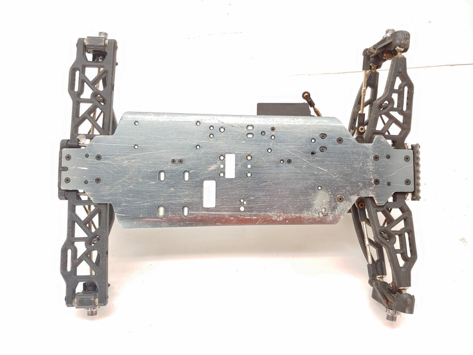 Unknown Make/Model 1/8 Scale RC Truggy Roller Slider Chassis Used ...