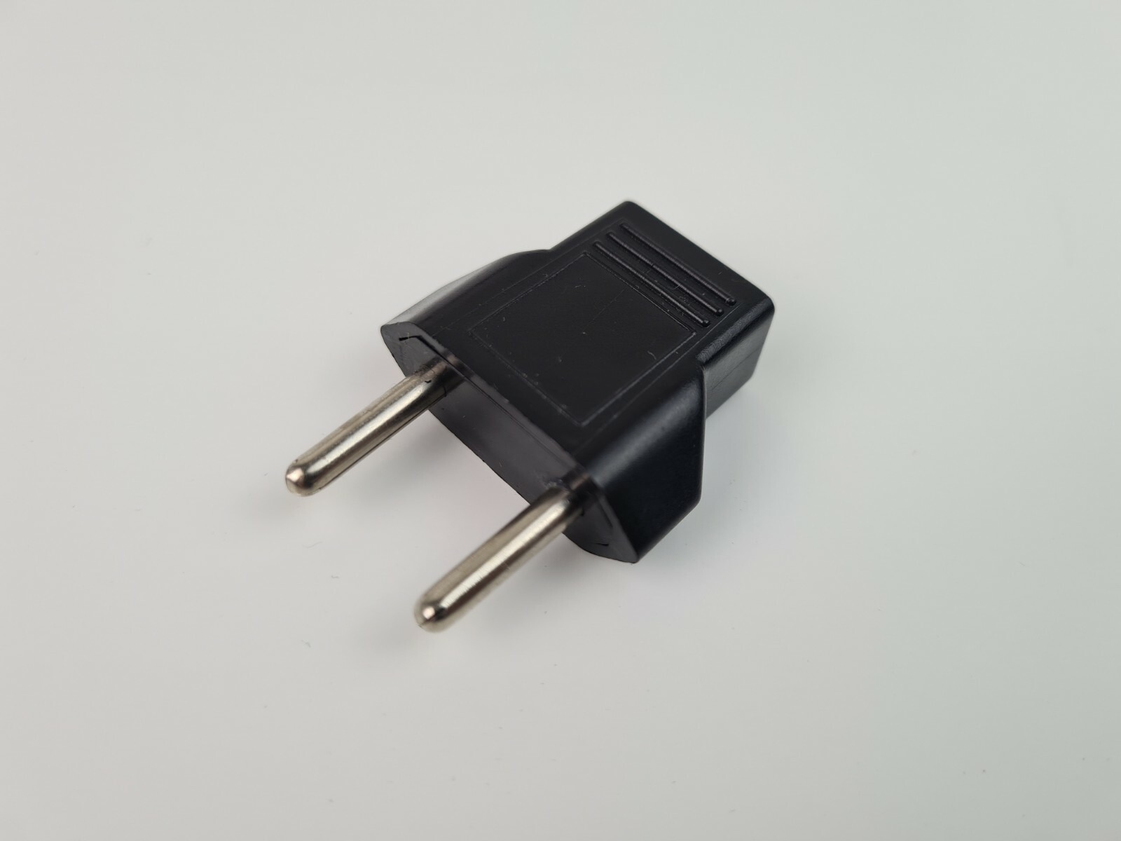 3 Stück USA Stecker Adapter USA auf Euro Stecker schwarz Reisestecker ...