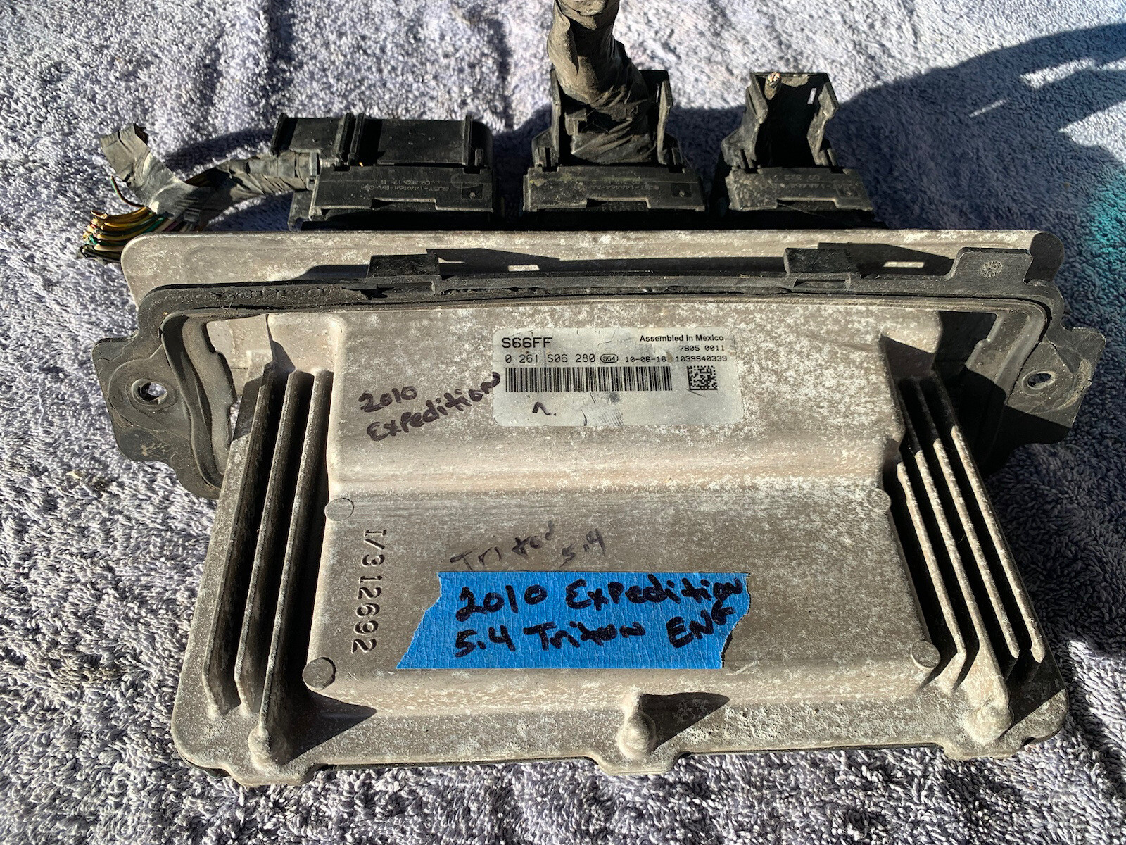 2010 Ford Excursion 5.4L Engine Control Module ECU S66FF | eBay