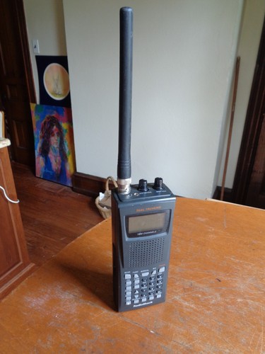 Radio Shack Model 20-525 PRO-95 Dual Trunking Handheld Scanner 1000 ...