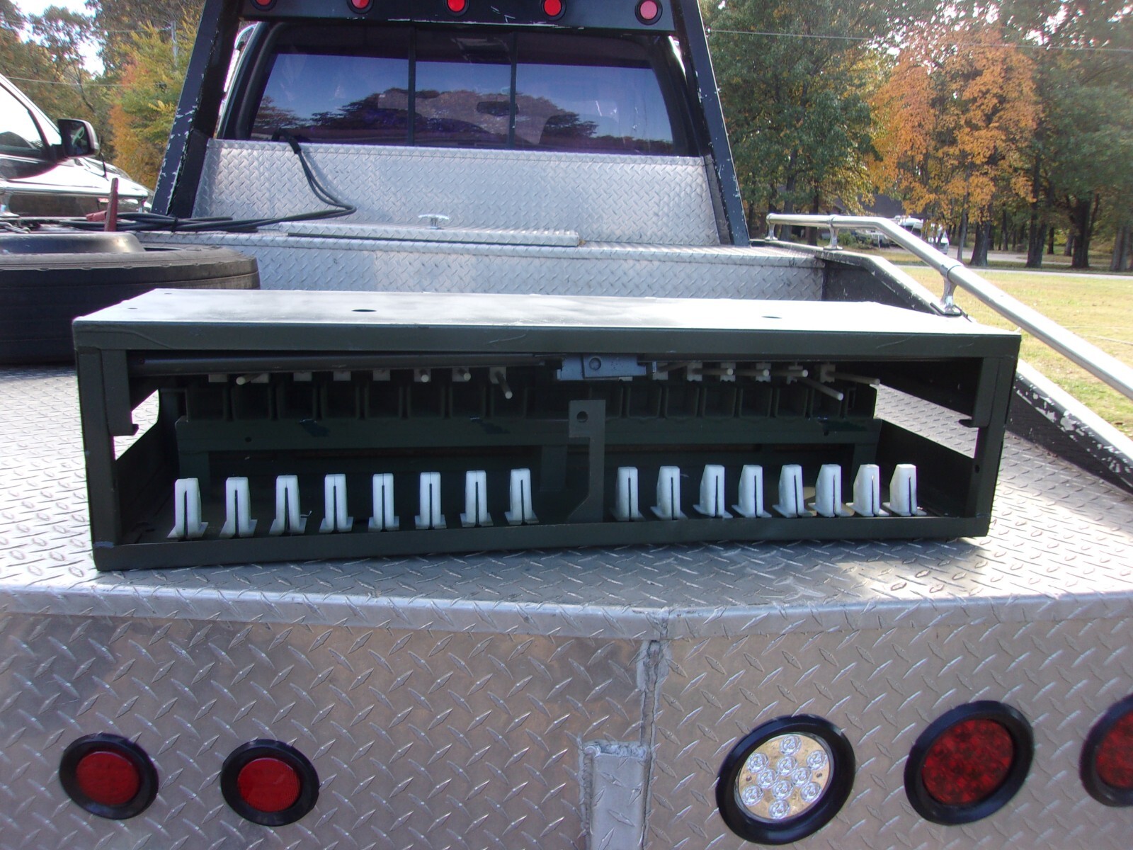 ONE...MILITARY SURPLUS WEAPONS 45 CAL PISTOL RACK CABINET GUN SAFE US ...