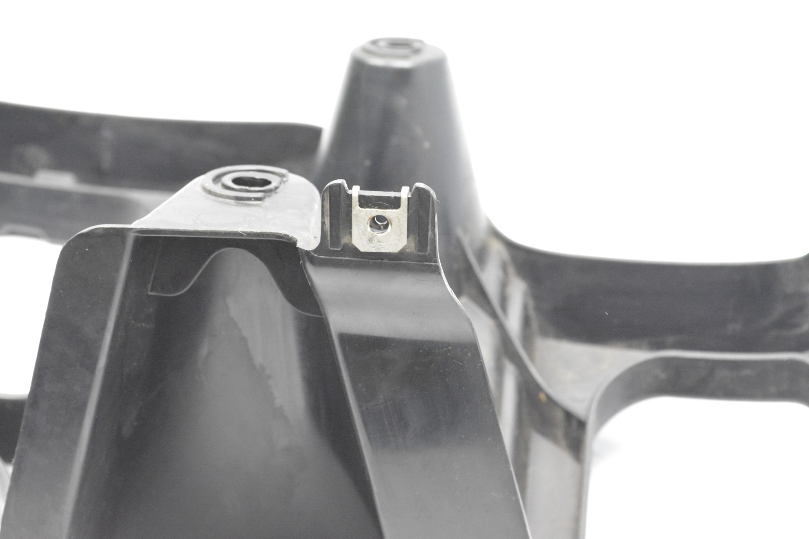 BMW X6 SERIES E71 2010 2014 REAR RIGHT SIDE BUMPER MOUNT BRACKET ...
