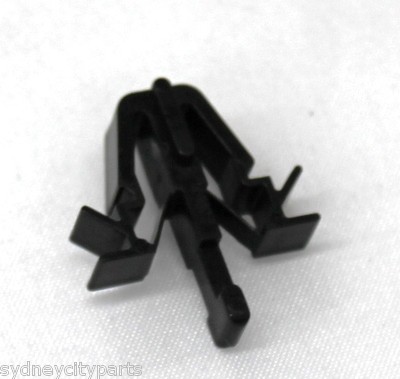 TOYOTA HILUX GRILLE CLIP 1988-2004 MOST VERSIONS 10 PACK NEW GENUINE ...